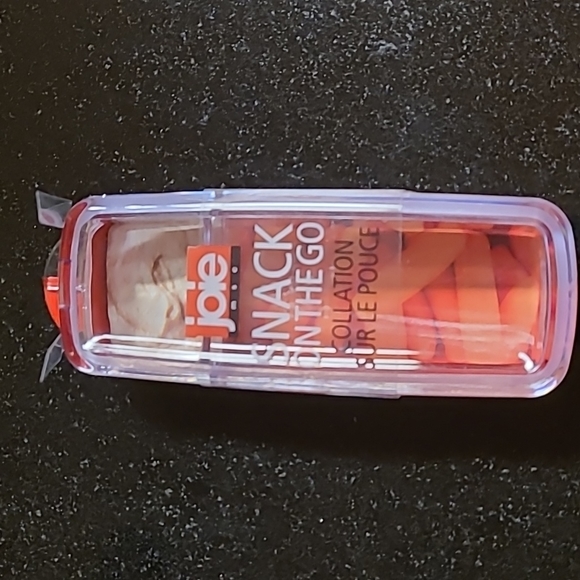 Joie | Kitchen | Joie Snack On The Go Container | Poshmark